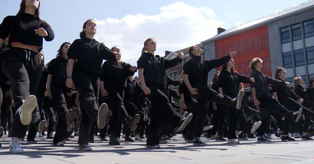 La danse de masse pour un message fort | Antenne Centre
