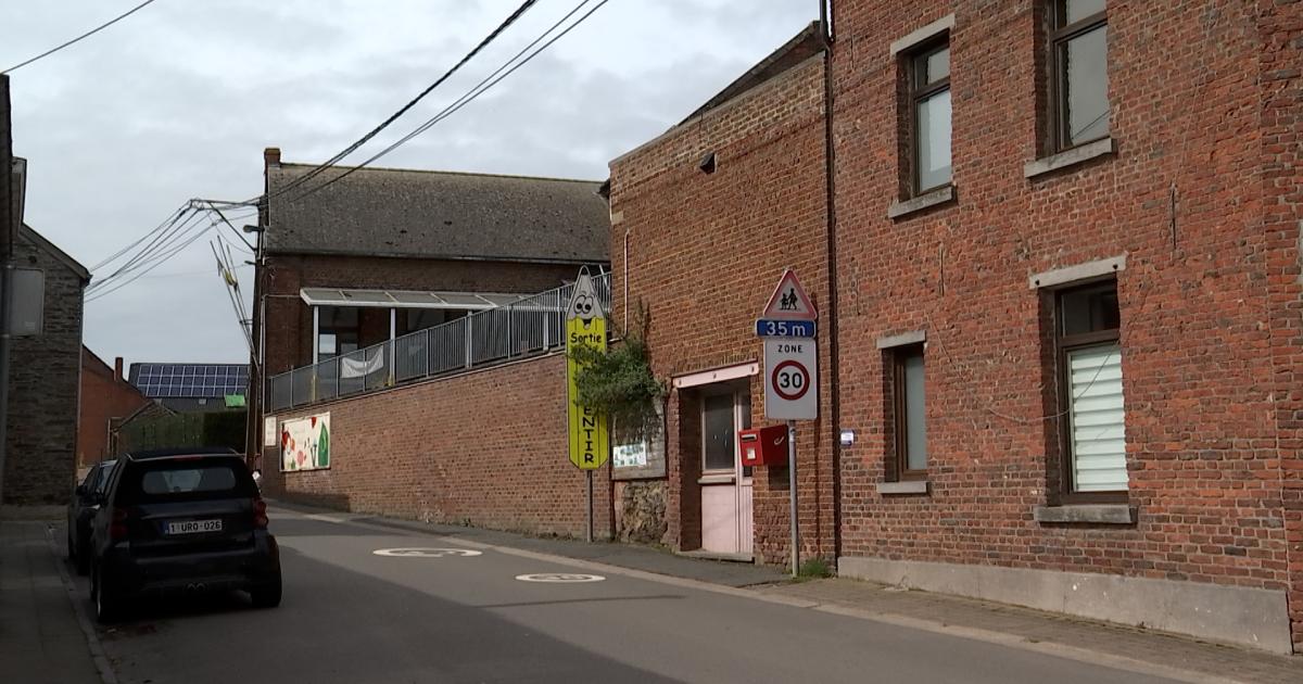 Petit-Roeulx-Lez-Braine :une pétition pour sauver l'école | Antenne Centre